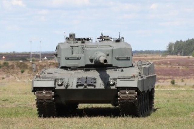 Czech Army to Get German Leopard 2 Tanks, Buffalo ARVs under Exchange ...