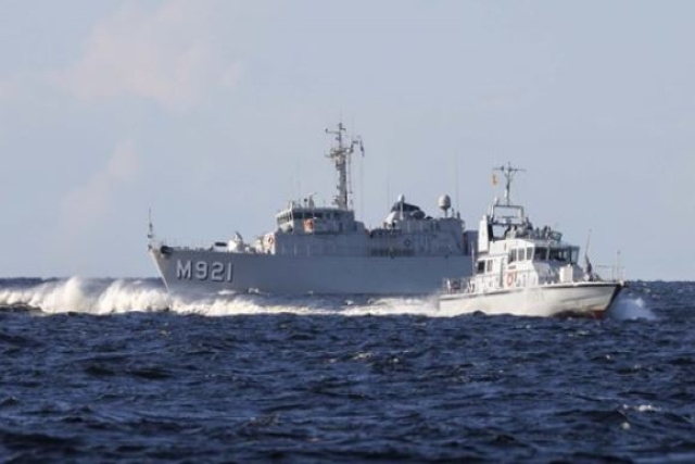 Royal Navy Utilizes Small Warships for Autonomous Mine Hunting Operations Royal Navy Utilizes Small Warships for Autonomous Mine Hunting Operations