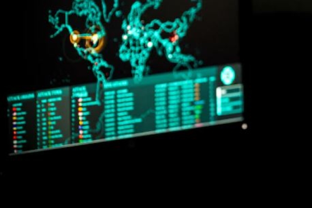 Russian Hackers Steal Ukrainian Army Recruits' Data